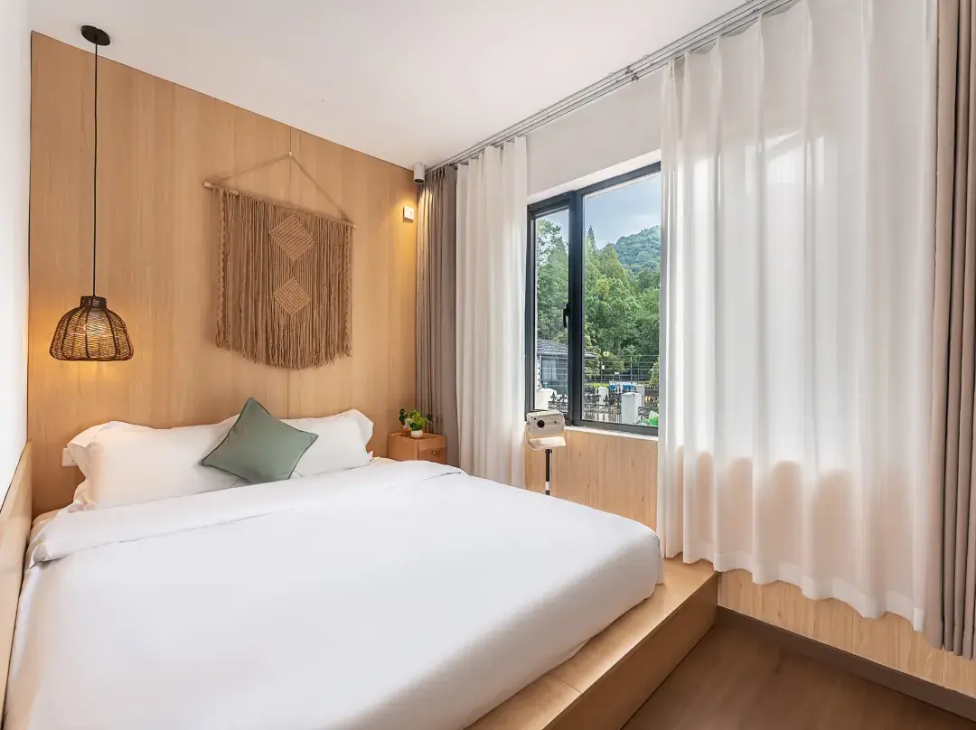 Hangzhou Qiushan Hotel - Hangzhou