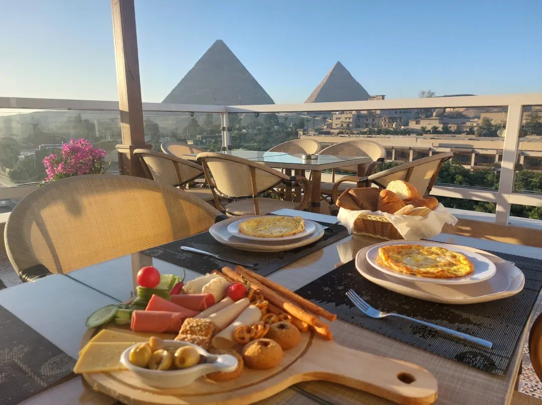 Doudou Pyramids View Hotel - Egitto