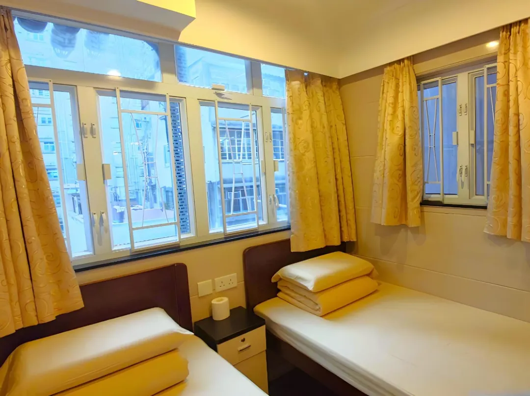 Wang Kei Hotel(mong Kok Mtr Exit D2) - Sheung Wan