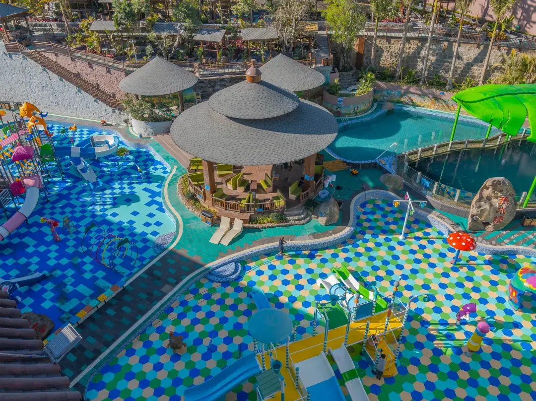 Linyi Jinwan Banshan Hot Spring Hotel - Lincang