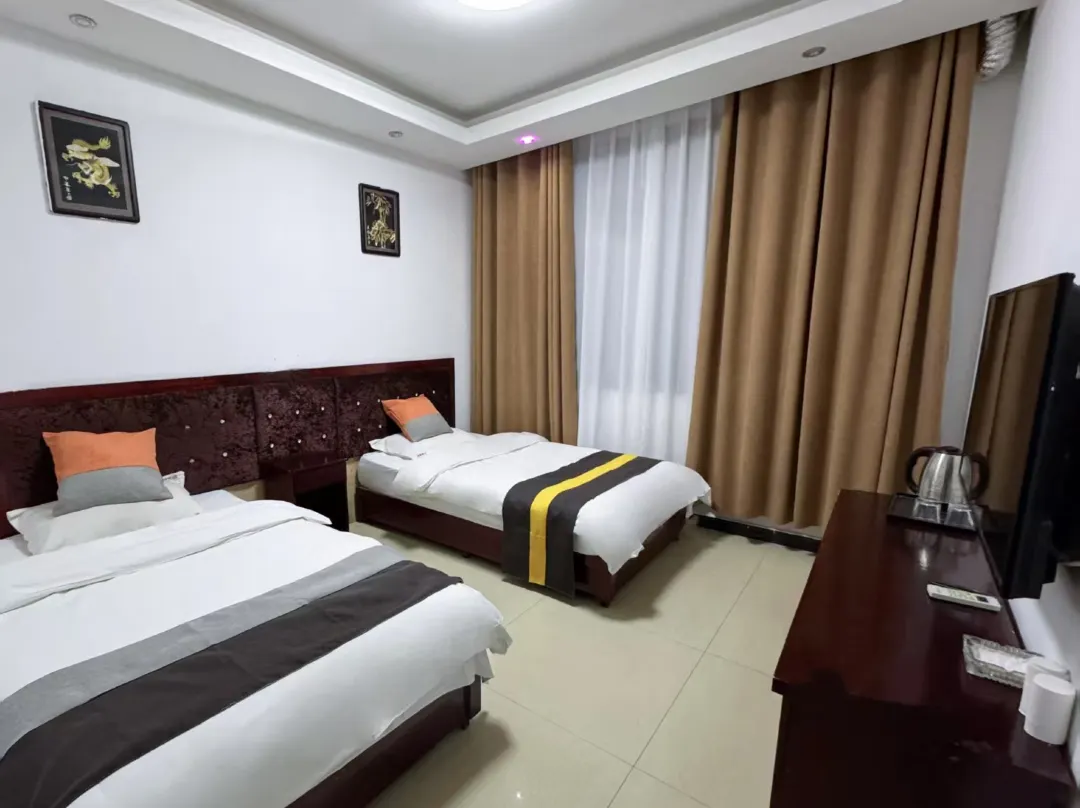 Oyo Puyang Renxiang Hotel - Puyang