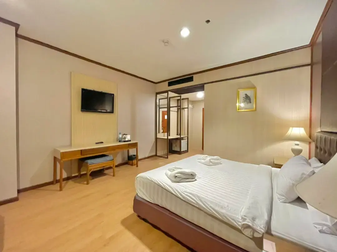 Lertthanee Hotel - Mueang Suphan Buri District