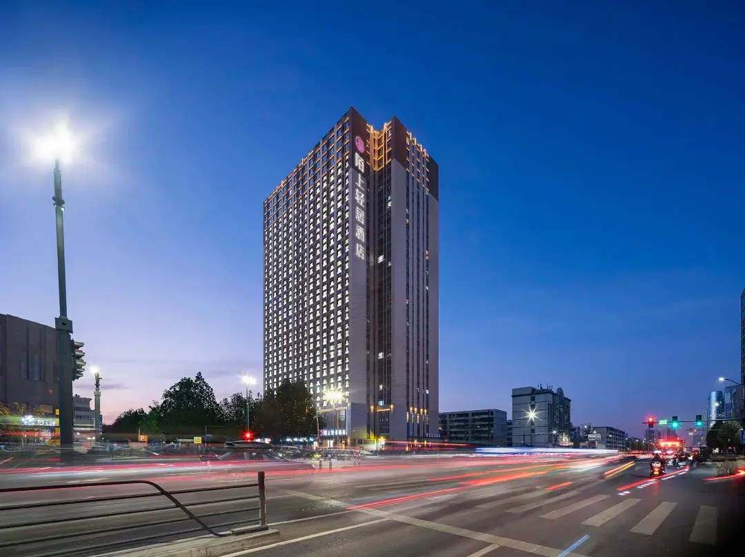 Moshang Qingju Hotel - Zhengzhou