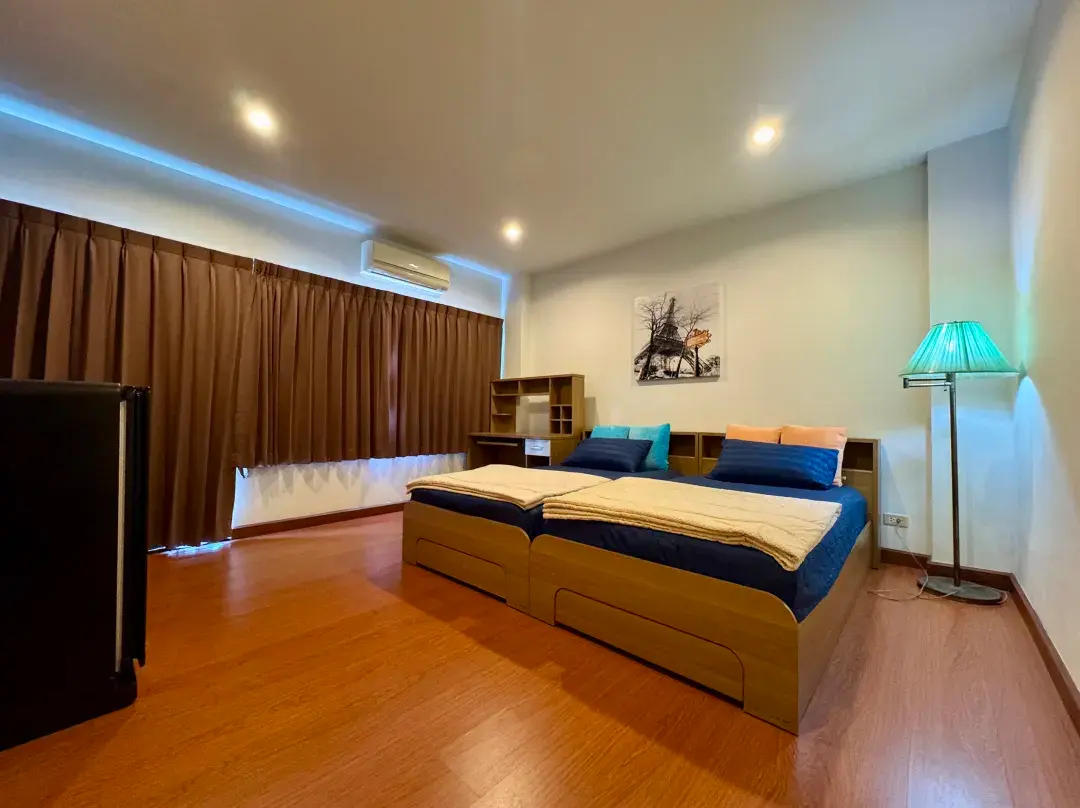 Ananas Phuket Central Hostel - Adults Only - Phuket district, Thailand