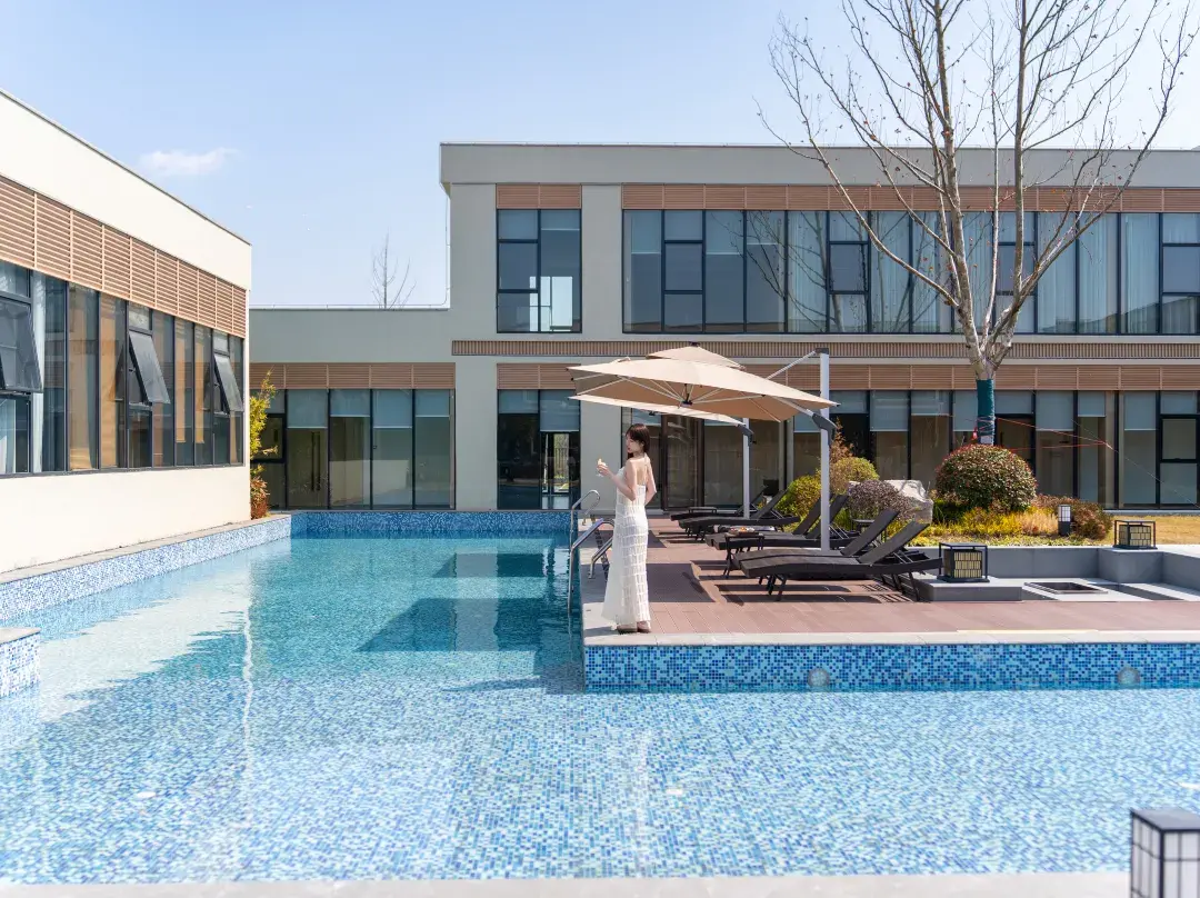 Yangzhou Fengyin Wutong Holiday Hotel - Yangzhou