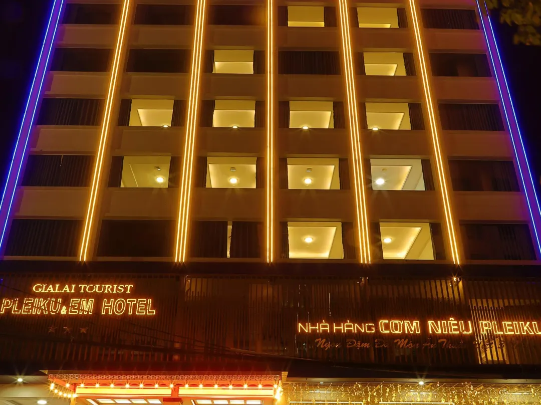 Pleiku & Em Hotel By Gia Lai Tourist - Tỉnh Kon Tum