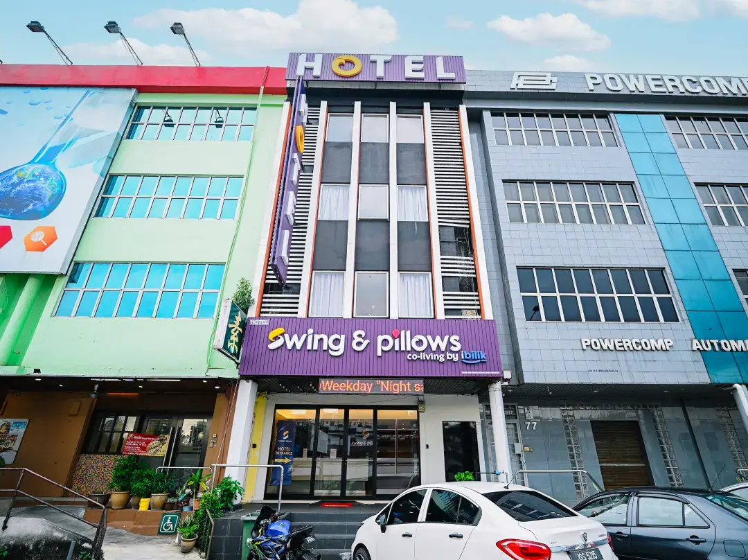 Swing & Pillows @ Kelana Jaya, Selangor - Petaling Jaya