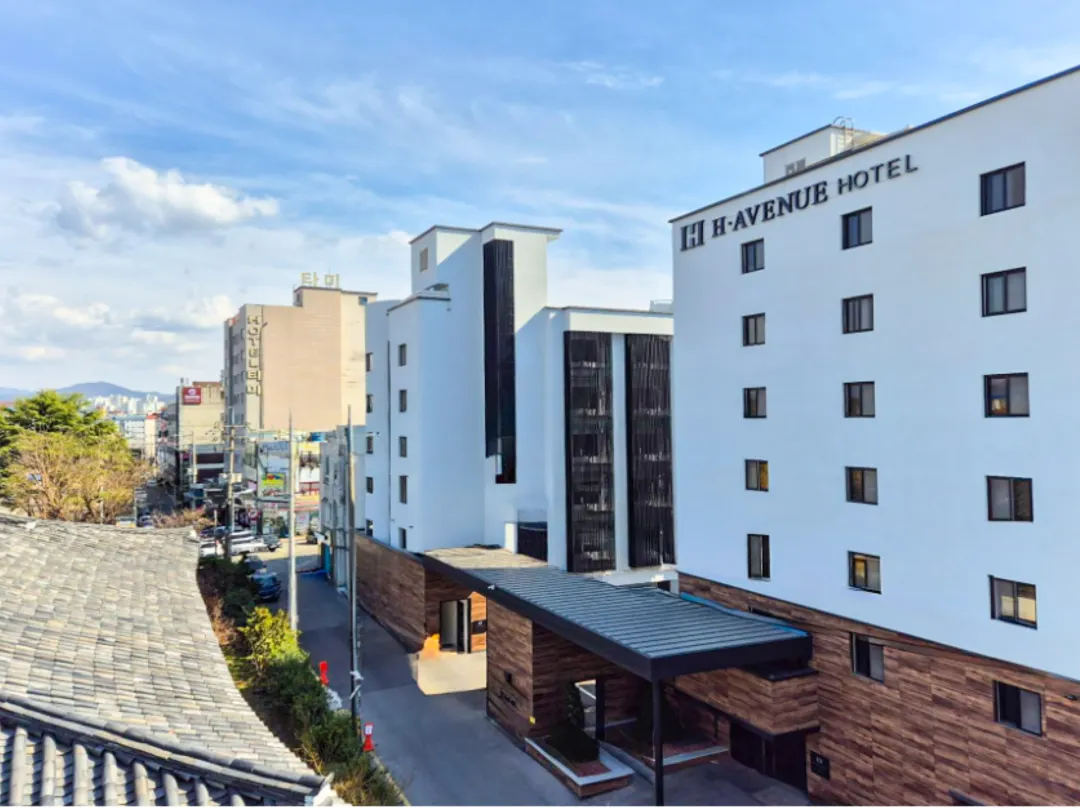H Avenue Hotel Jeonju Deokjin - Jeongeup-si