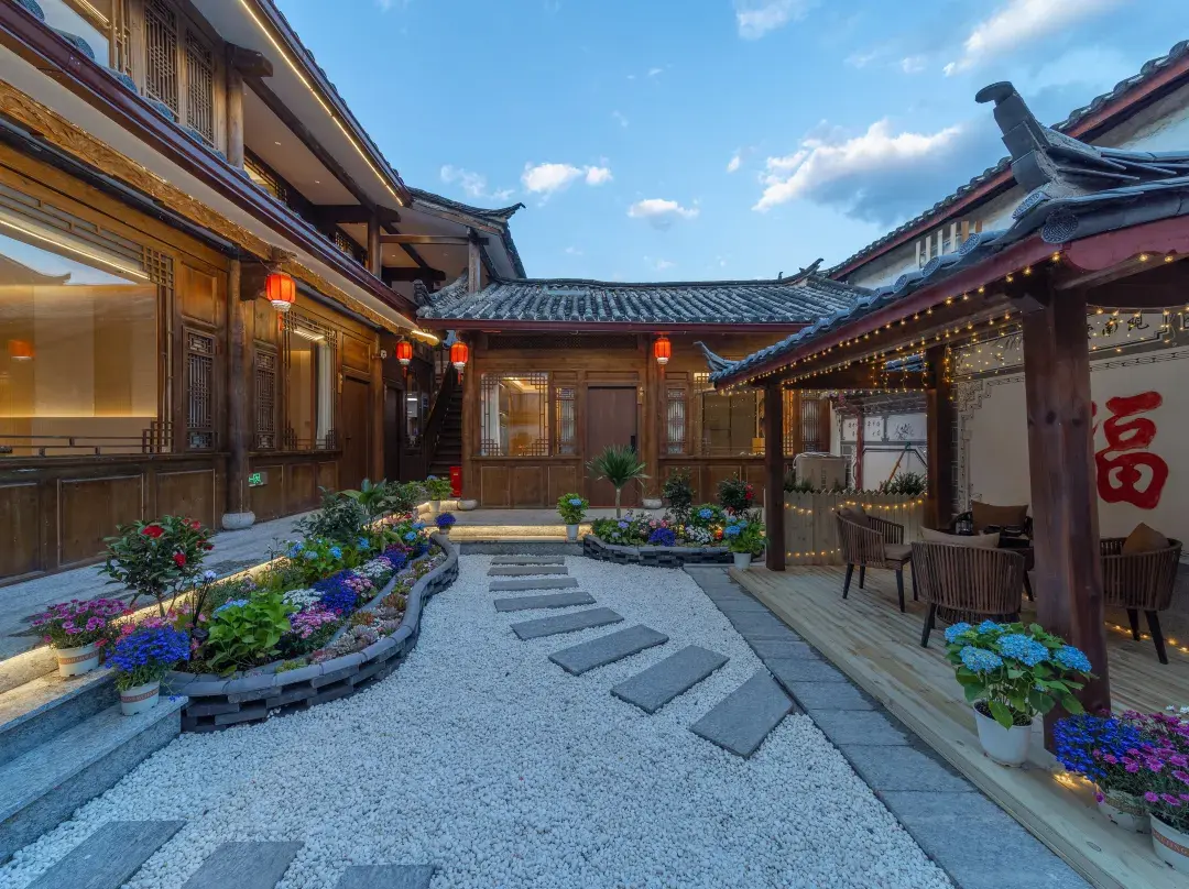 Lijiang Huayu Lanting Inn - Lijiang