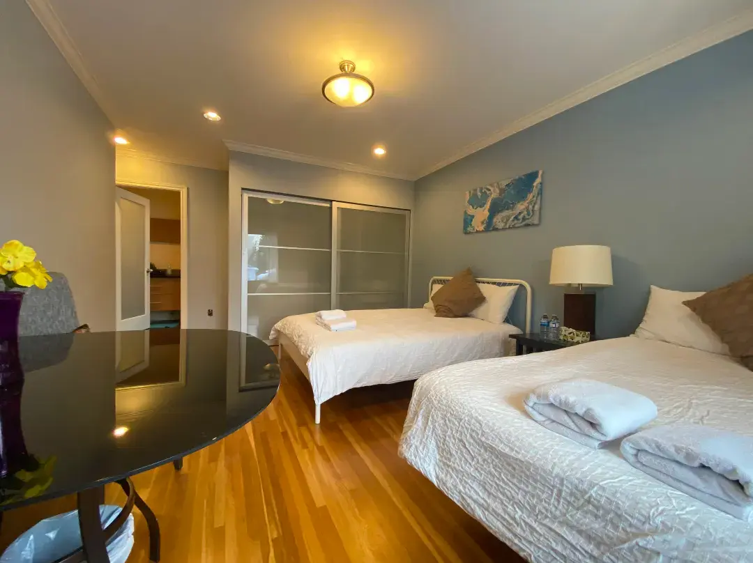 Sunshine Bay · Westside Homestay - Vancouver