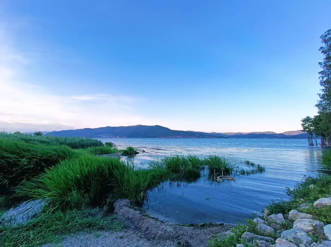 Dali Ershang Huakai Seaview Inn - Dali