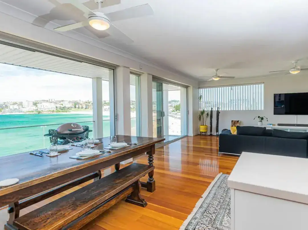Ocean View Luxury 3 Bedroom Home With Balcony - Sydney