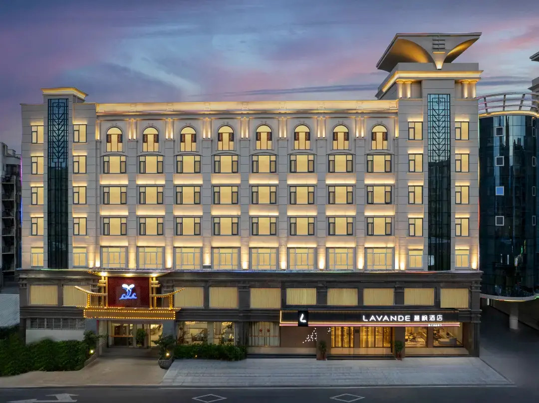 Lifeng Hotel(putian High-speed Railway Station Huangshi Industrial Park） - Putian