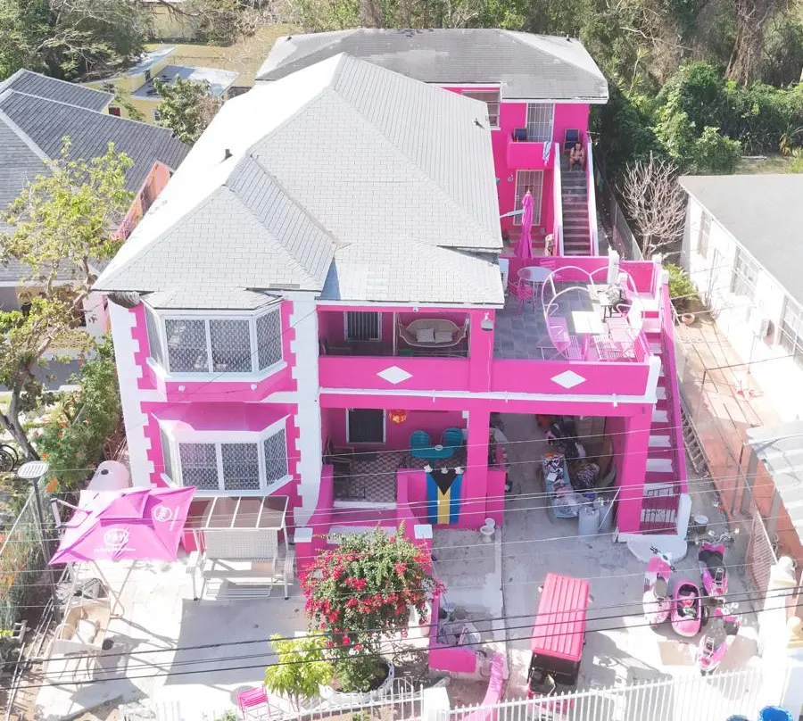 Da Pink And White Palace - Nassau