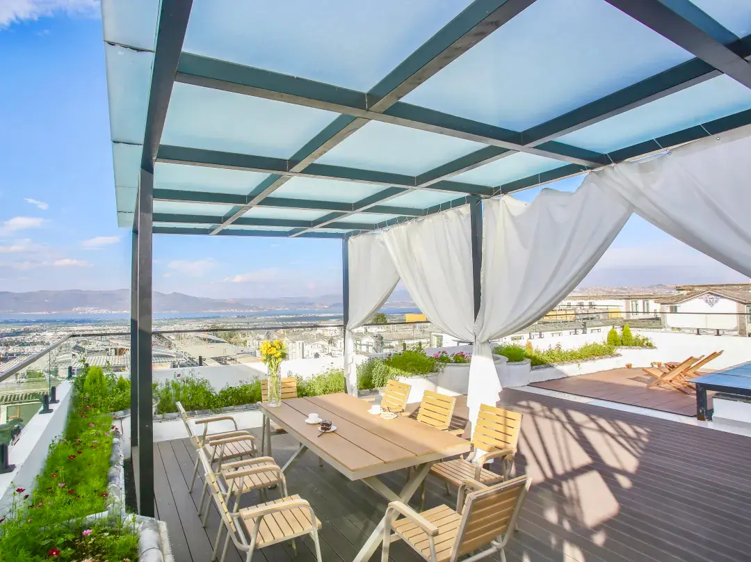 Sit Forget City · Luxury Living In Banshan Scenic Resort Hotel - Dali