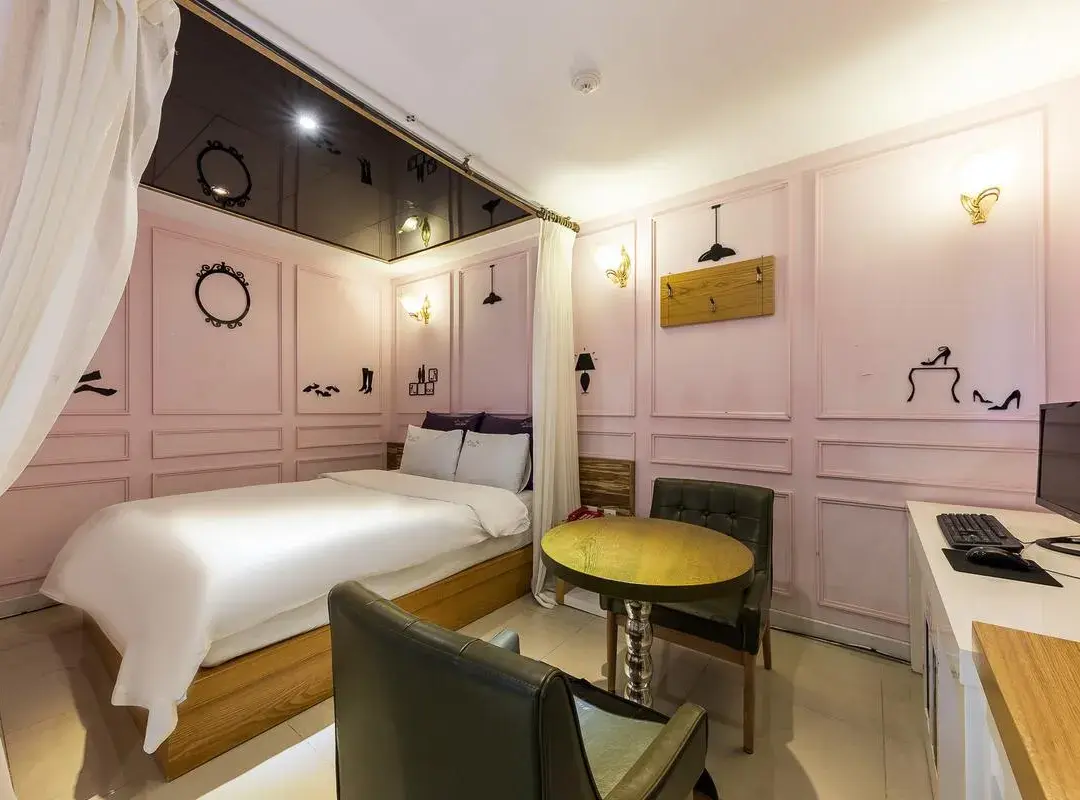 Hotel Sseom - 인동