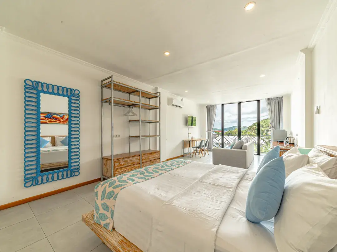 Komodo Suites Downtown Managed By Cpm Bali - Labuan Bajo