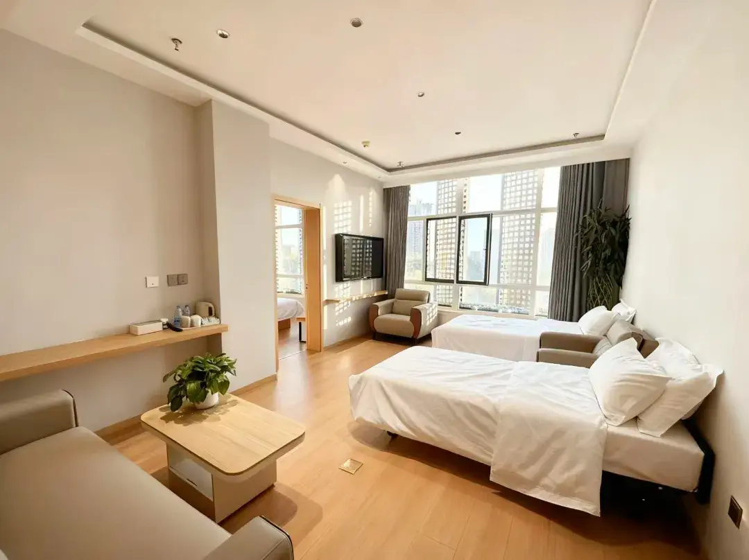 Golden Rome Fifth Season Hotel - Cangzhou