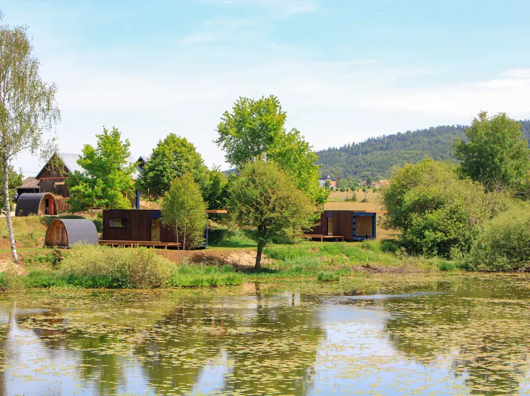 Bleu Minuit - La Rive Etoilée - Ain