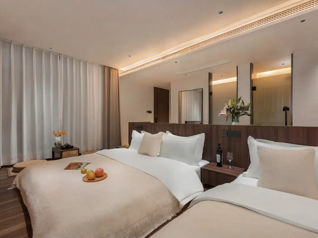 Cloud On The · Yashe B&b - Dali