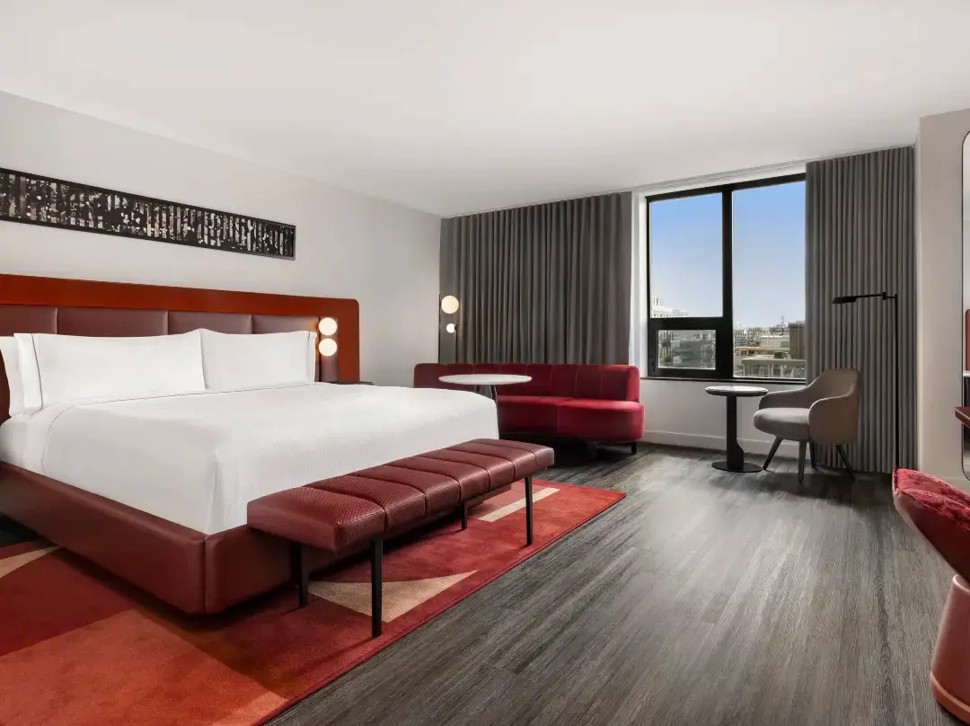 Revery Toronto Downtown, Curio Collection By Hilton - Toronto