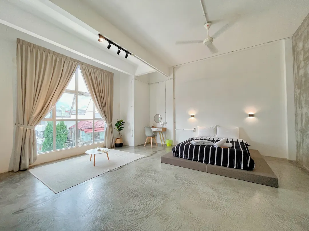 3 Bdr Shoplot Style Homestay Yong Peng Three Rooms. - 永平