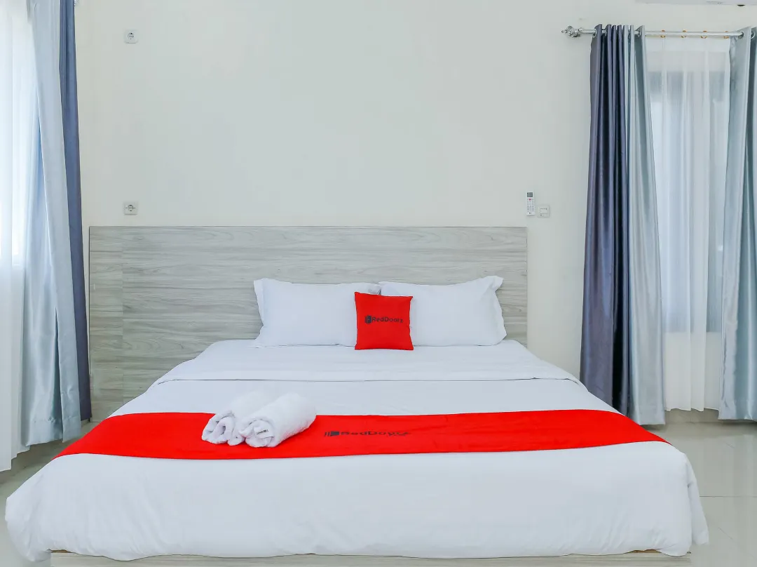 Reddoorz Plus @ Gng Hotel El Tari Airport Kupang - East Nusa Tenggara