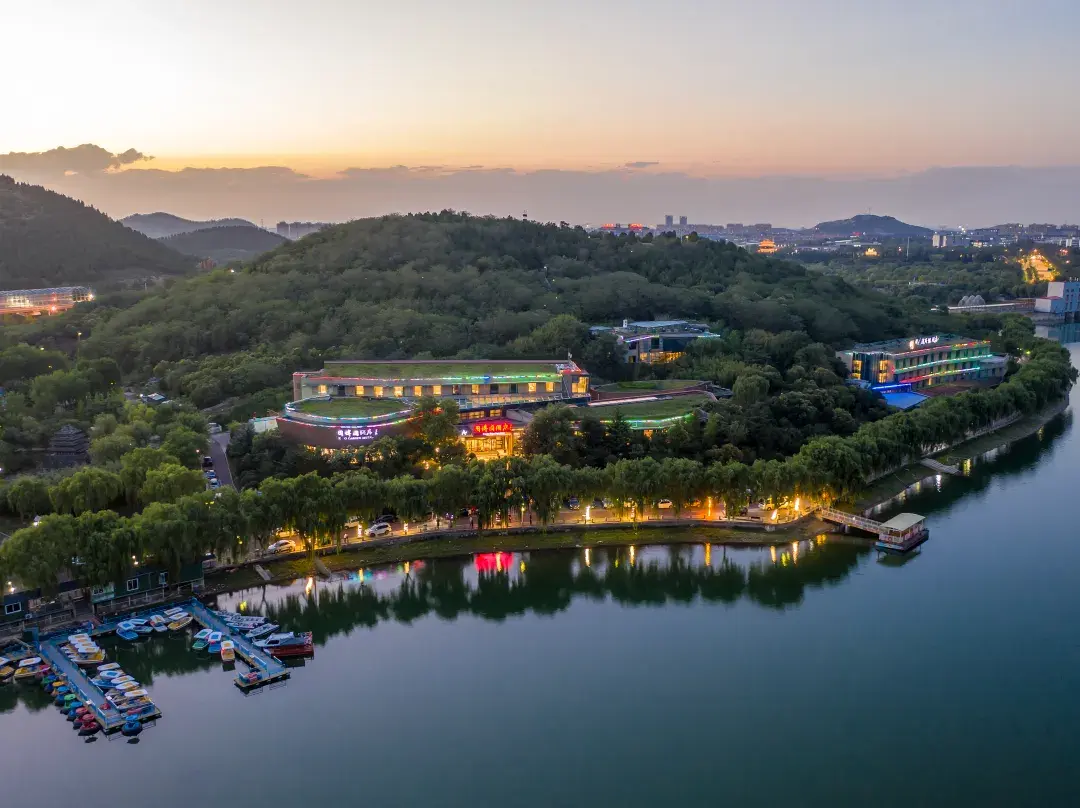 Expo Garden Resort Hotel - Jinan