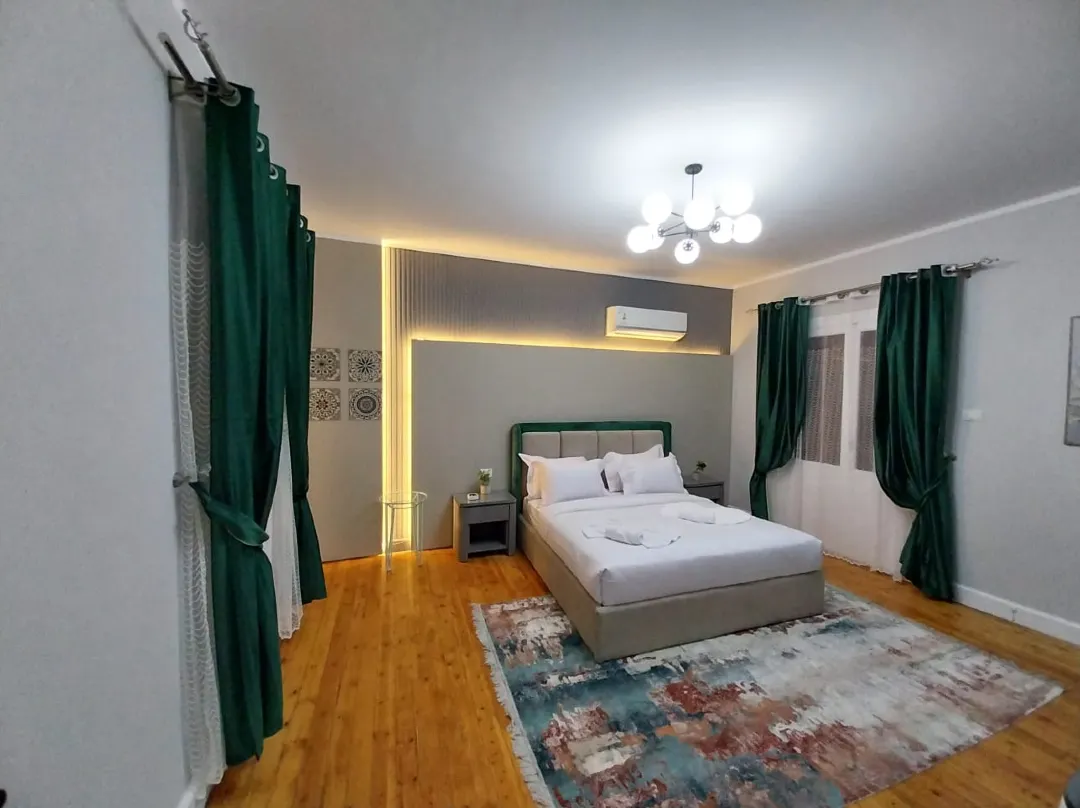 Tahrir Suites - Cairo