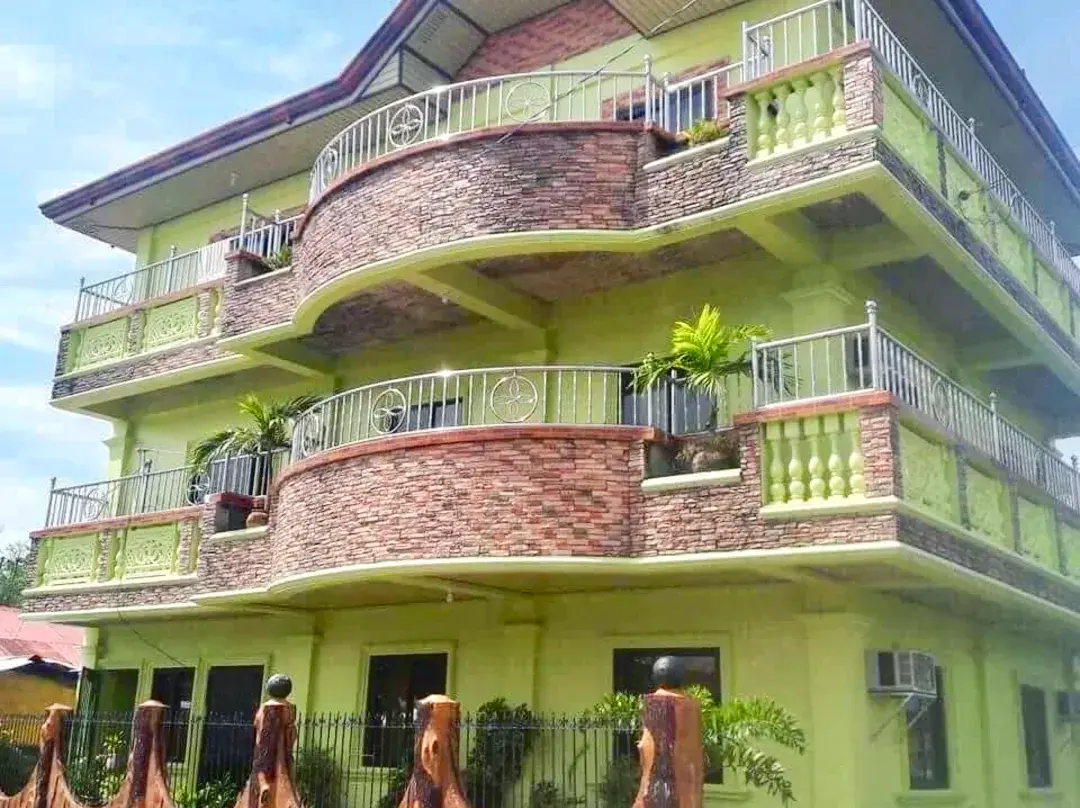 Helen Dino Transient House - Hundred Island Ph - Alaminos