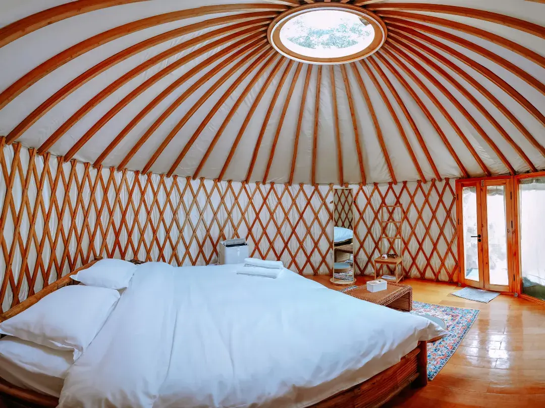 Nomad Yurts - Coron