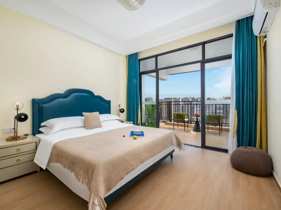 Beihai Hole Hotel - Beihai