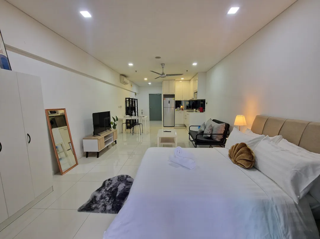 Summer Suites Klcc 8 Min Walk@wifi+netflix By Atiq - Kuala Lumpur