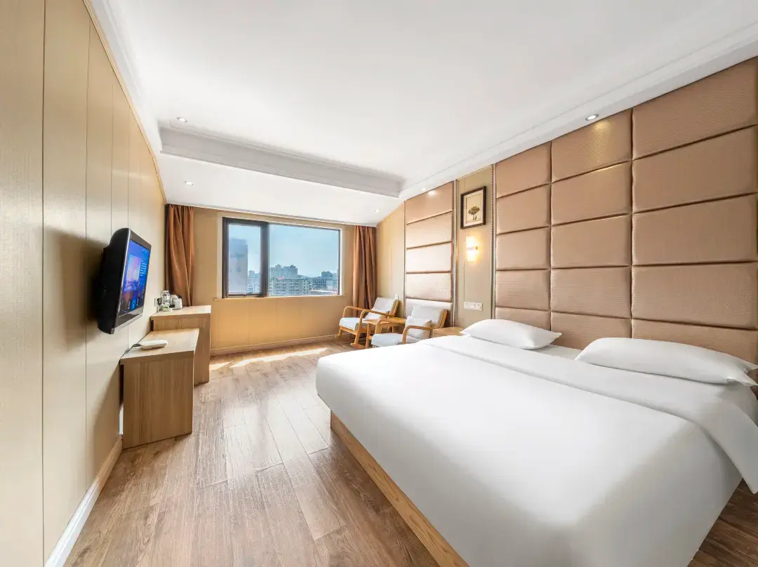 Yi Lai Hotel - Xinyang