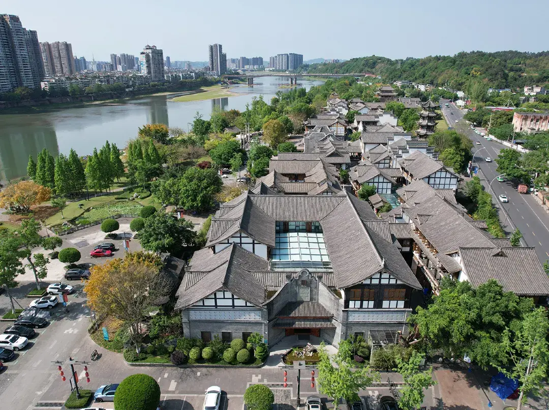 Leshan Yishang Oriental Xunyi Hotel - Leshan