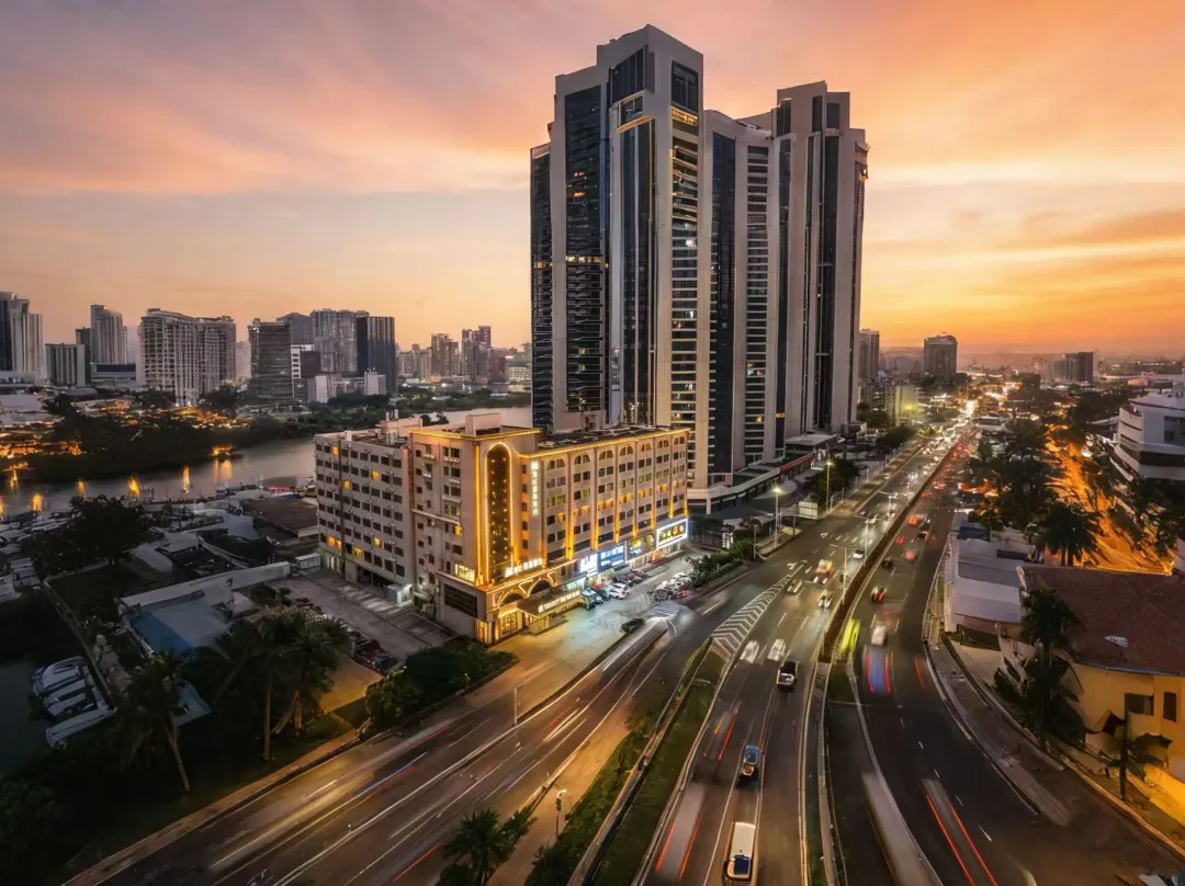 Metropolo Hotels) - Macau Island