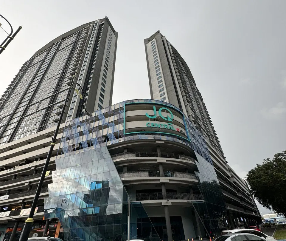 Jq#09 City View Slide Loftbed 2r1b 5pax Near Suria Mall, Gaya St, Sicc - Kota Kinabalu