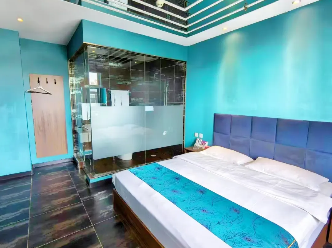 Daqing Fashion Impression Theme Hotel - Daqing