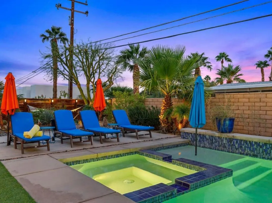 Luxurious Palm Springs Getaway With Pool - Palm Springs