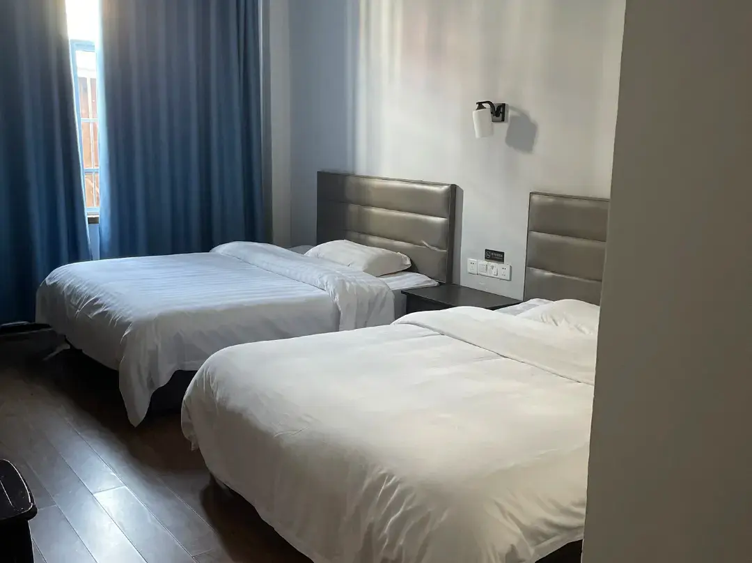 Yueyang Xiaotianhua Hotel - Yueyang