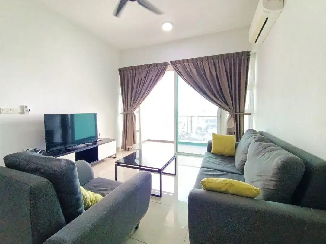 Johor Bahru Town Pinnacle Tower 3 Bed 2 Bath - Johor Bahru