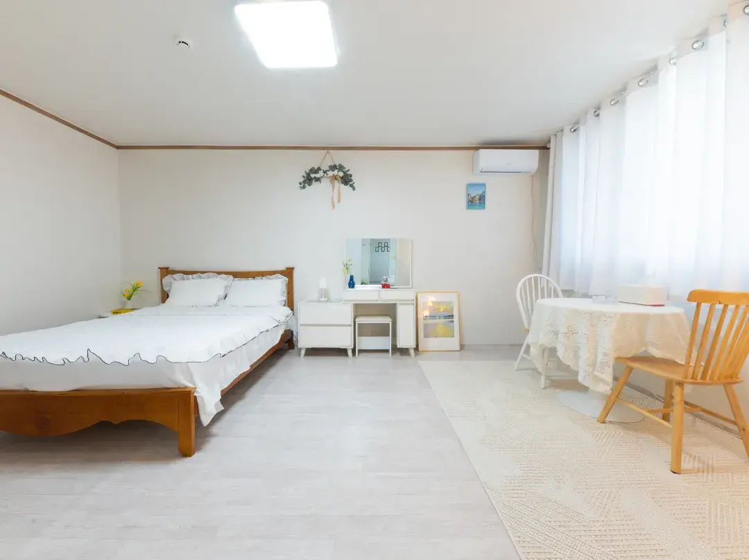 Right Next To Quiet Residential Area, Spacious Garden3 Rooms - Pyeongtaek-si