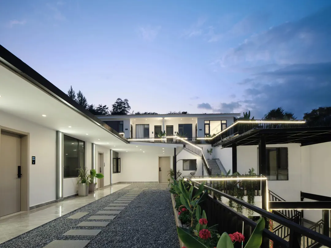 Chenfeng Yijing Smart Hotel - Lijiang