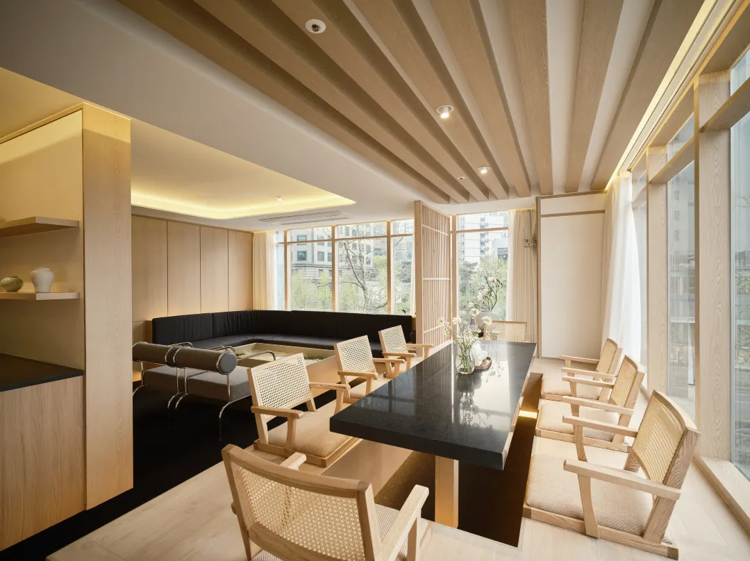 Uh Suite Seoul Deoksugung - Seoul