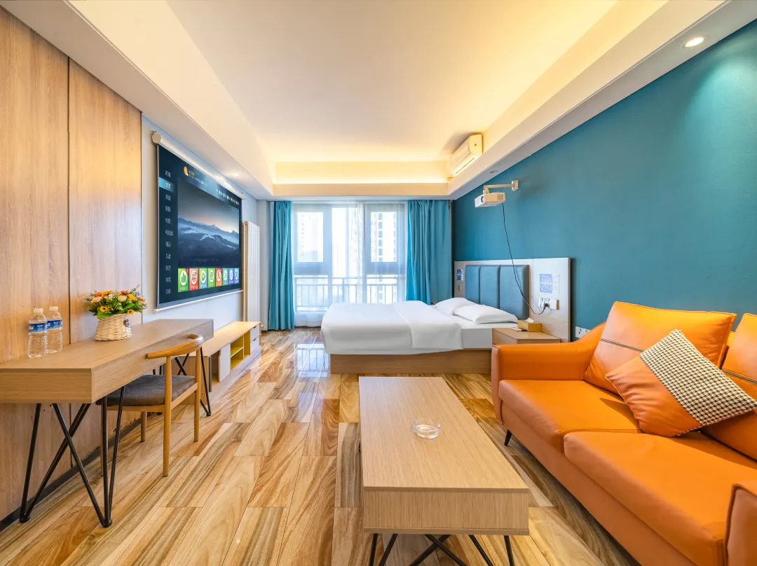 Yashe Light Residence Cinema Hotel - Zhengzhou