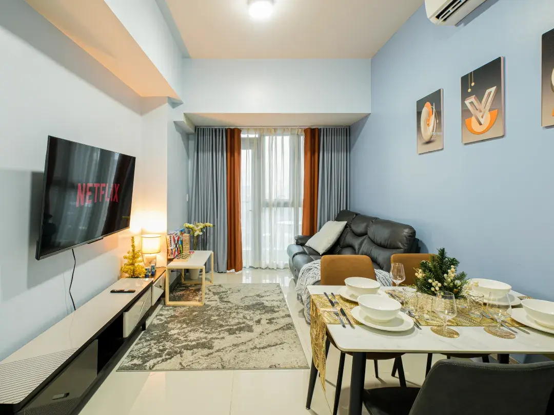 2br Uptown Bgc-33floor View And Near Malls And Restos - Makati