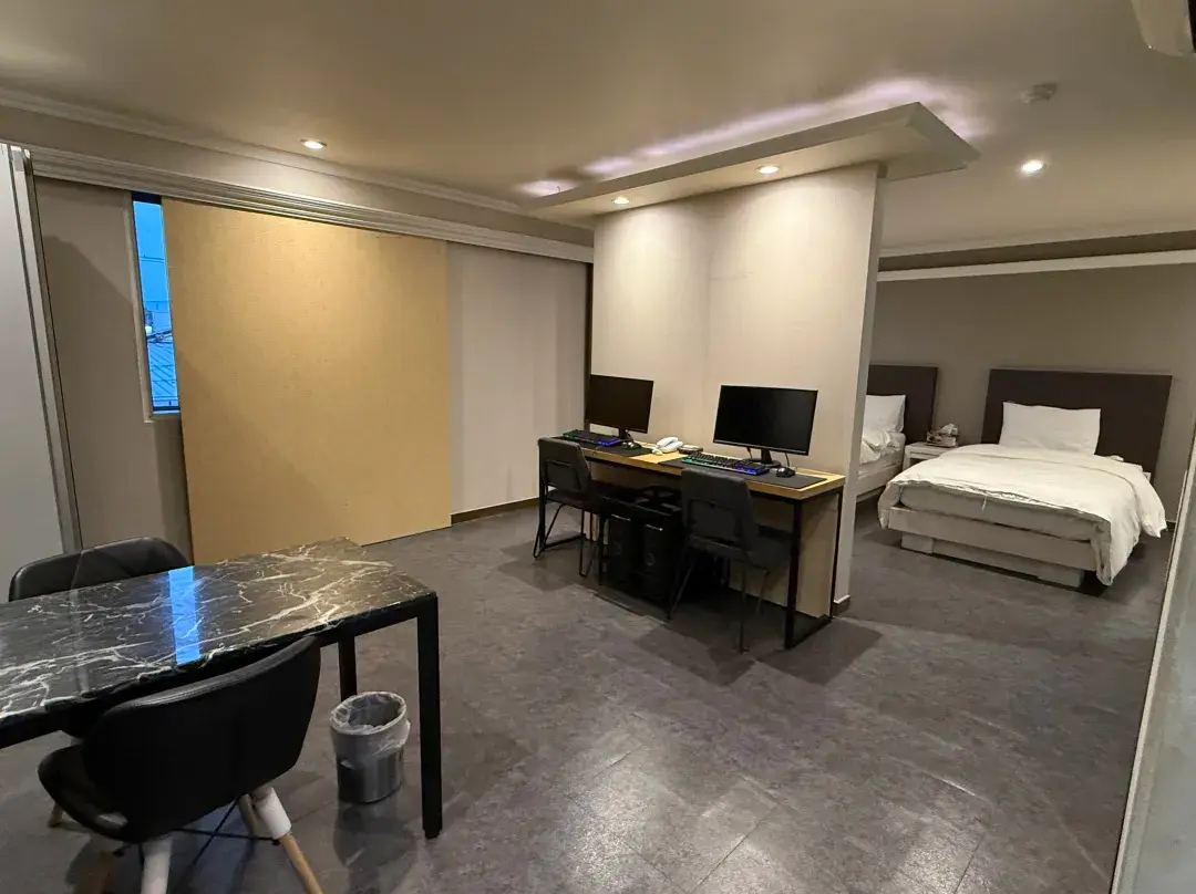 Hotel 5wol - Daegu