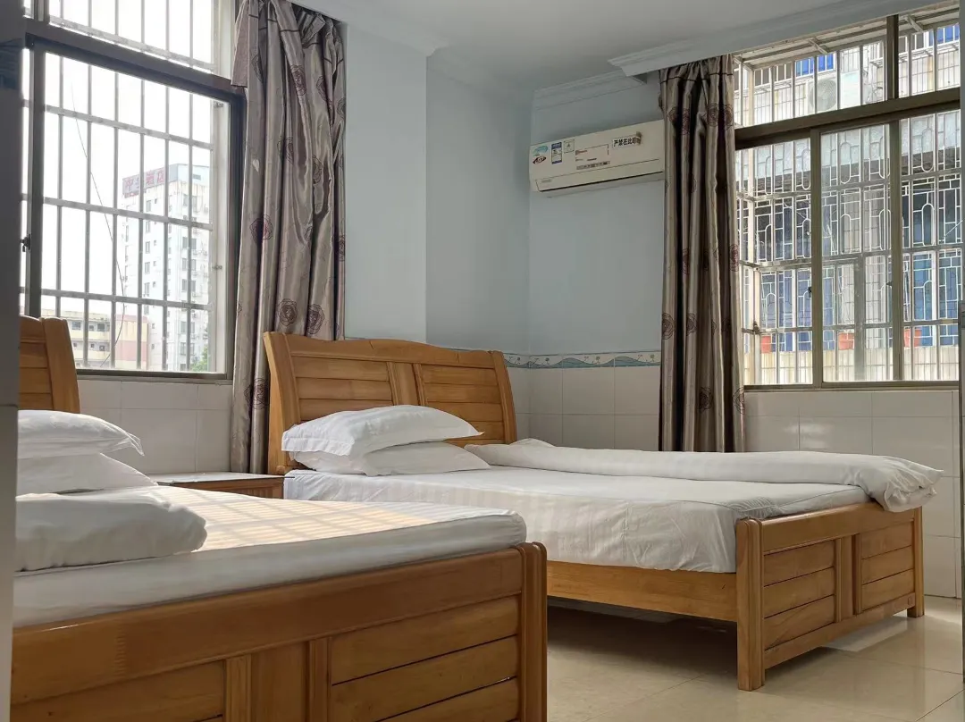 Beihai Huagui Hotel - Beihai