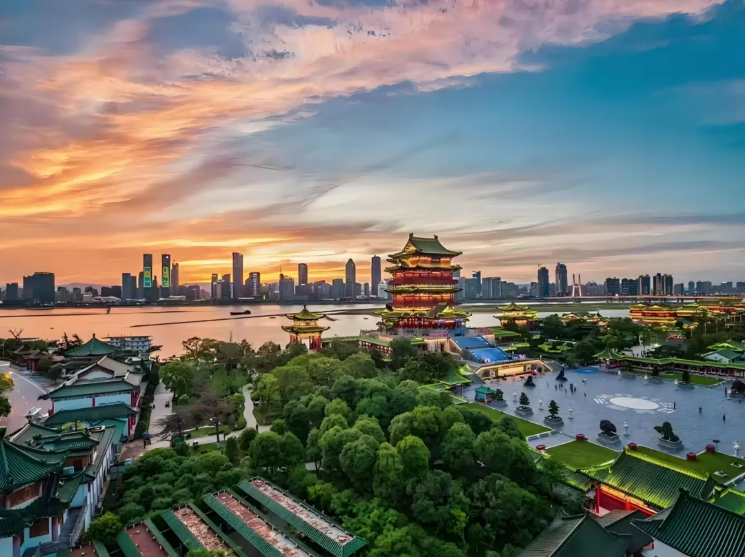 Meigao River View Hotel - Nanchang