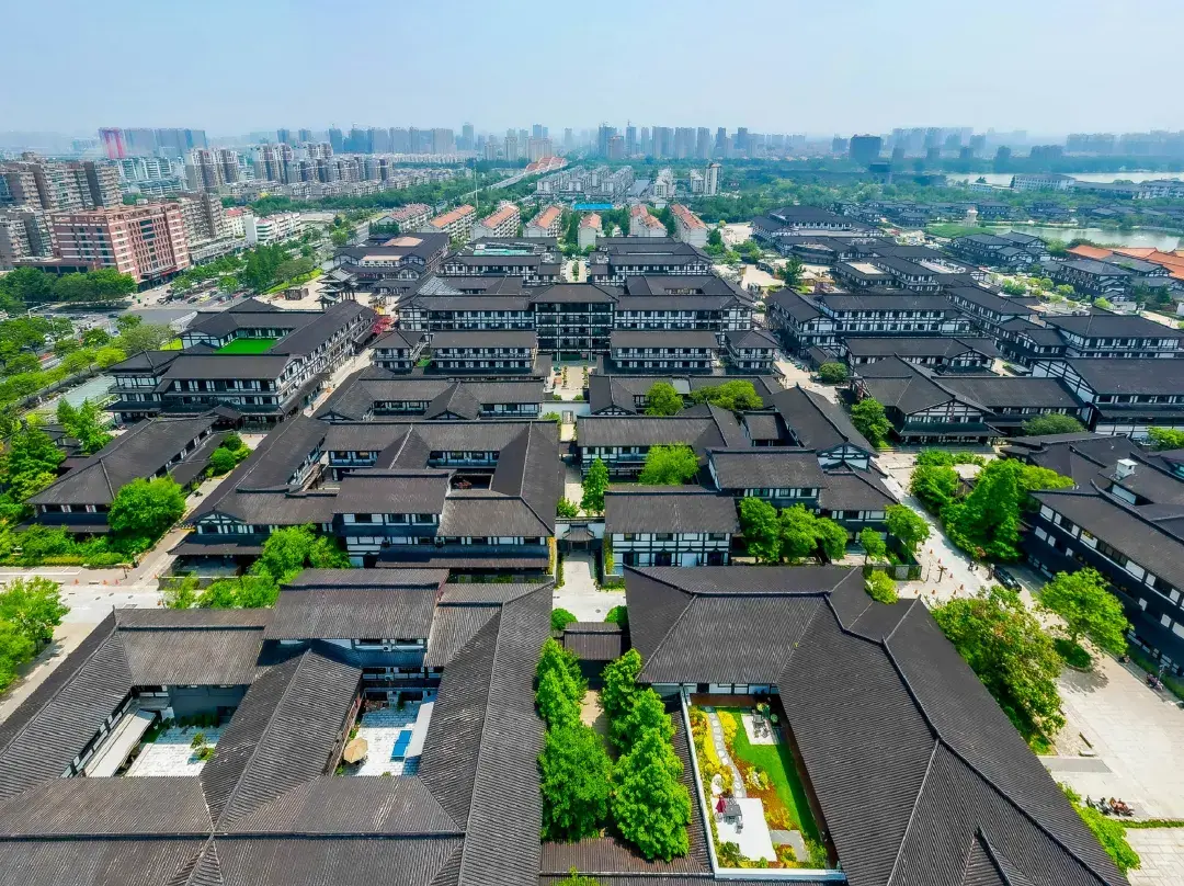 Octagon Featured High-end Hotel - Suqian